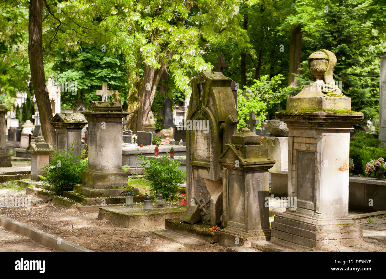 Old catholic cemetery hi-res stock photography and images - Alamy