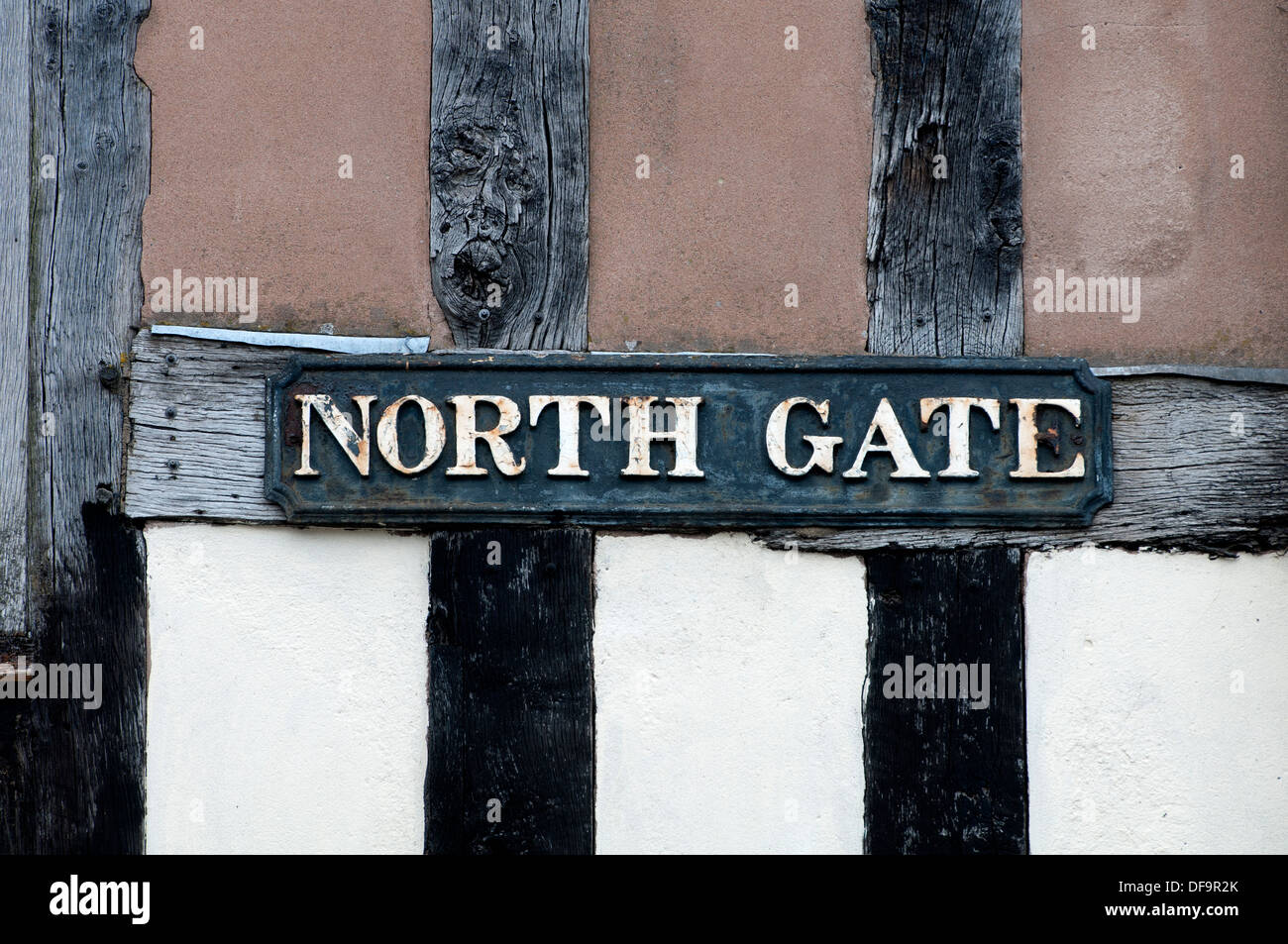 Northgate street sign hi-res stock photography and images - Alamy
