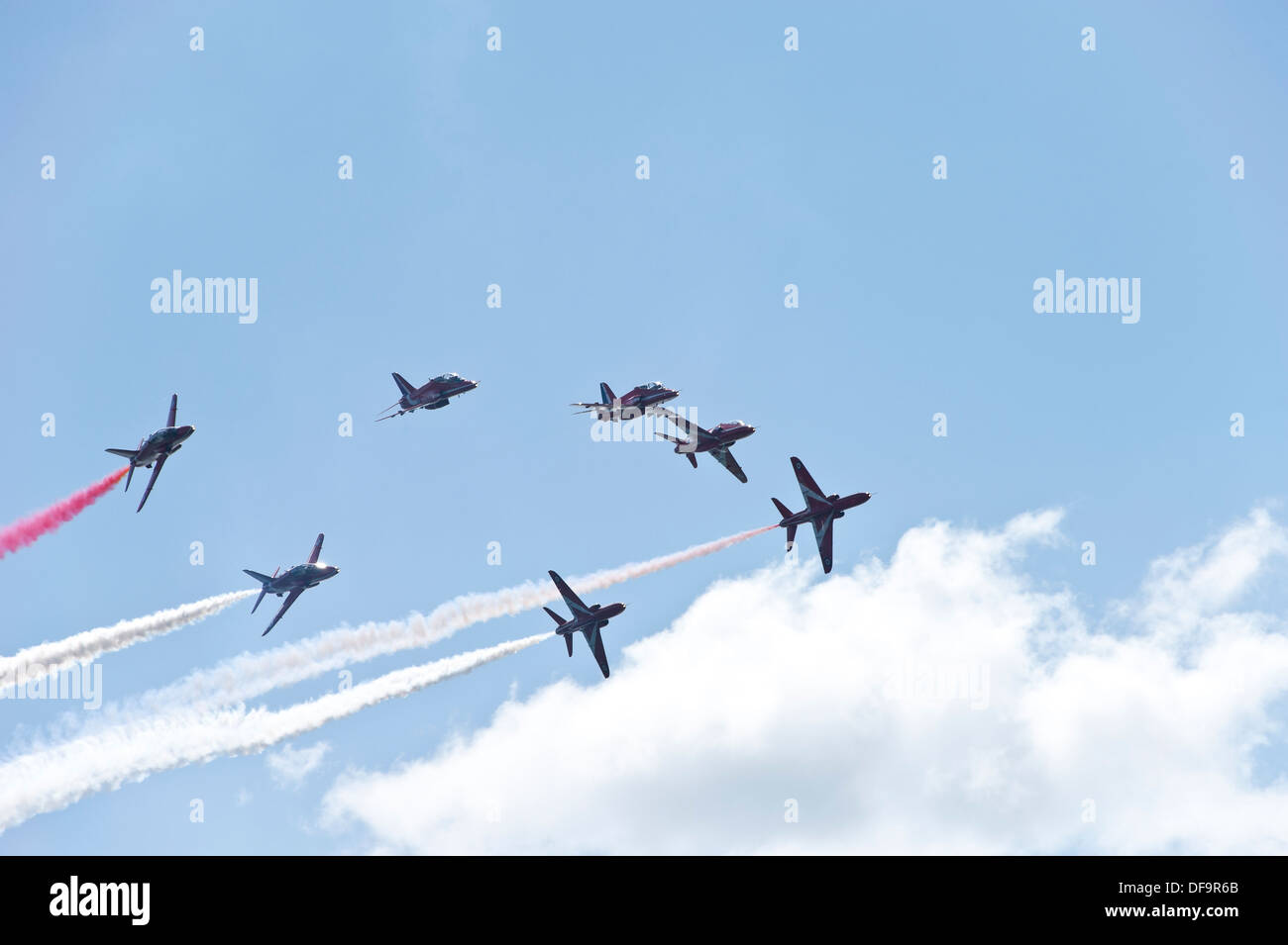 Raf red arrows display team hi-res stock photography and images - Alamy