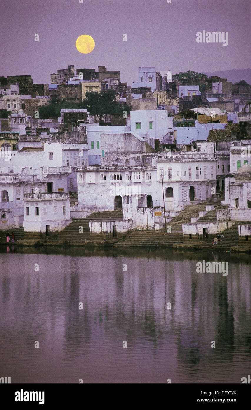 Moon over india hi-res stock photography and images - Alamy