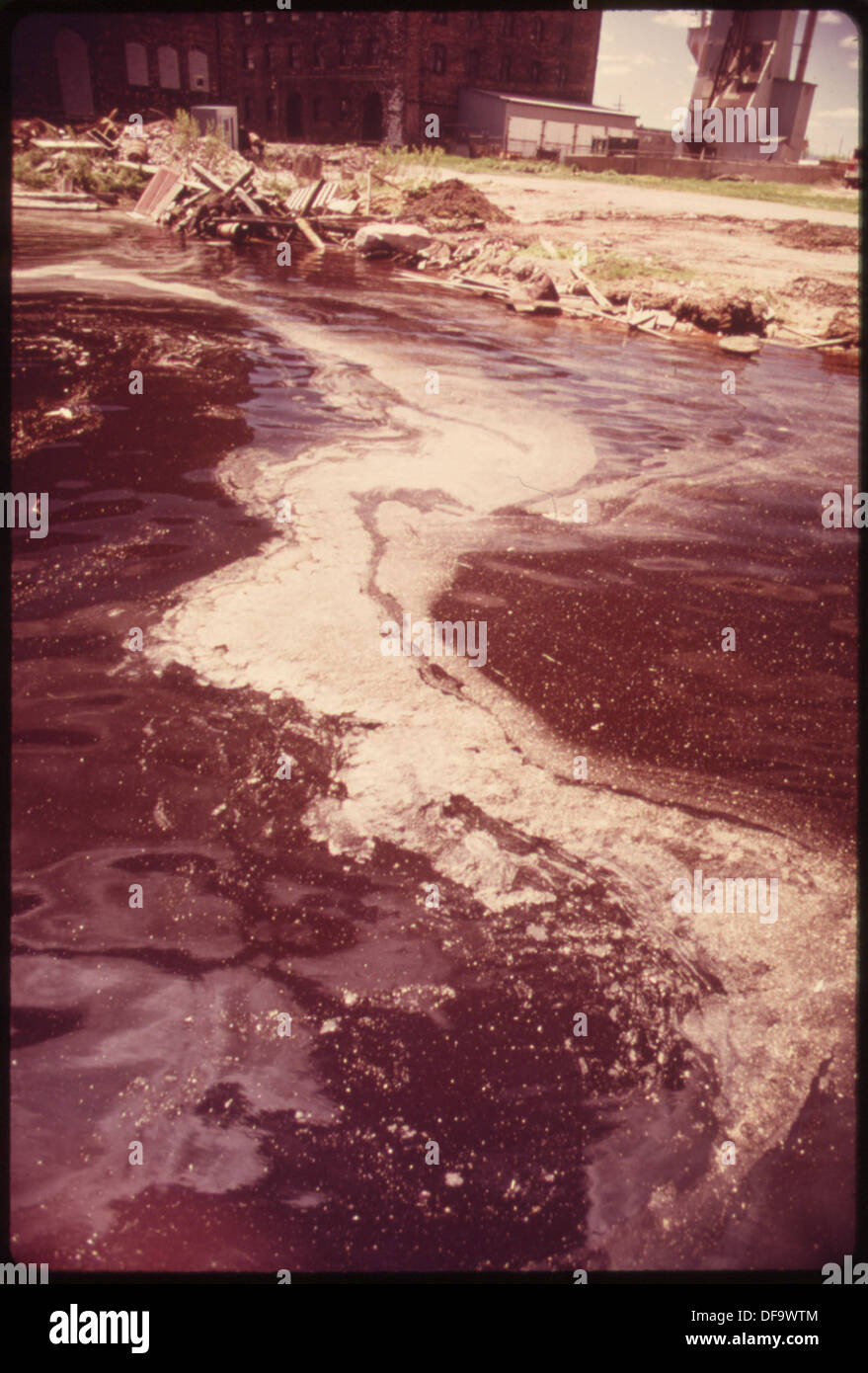Grain shipment at Duluth Harbor involves loading freighters, with some ...