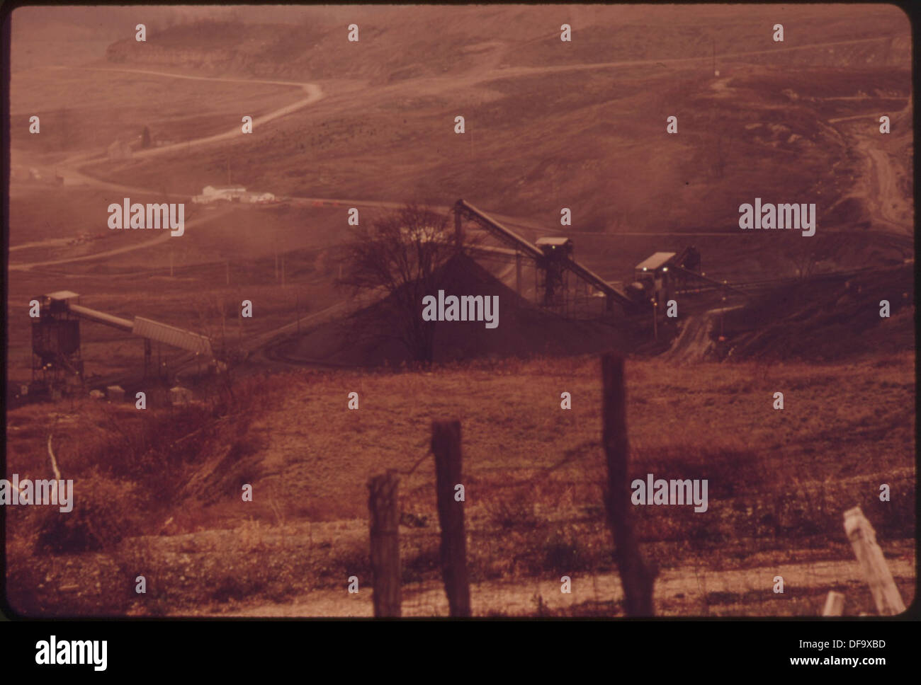 Coal tipple hi-res stock photography and images - Alamy