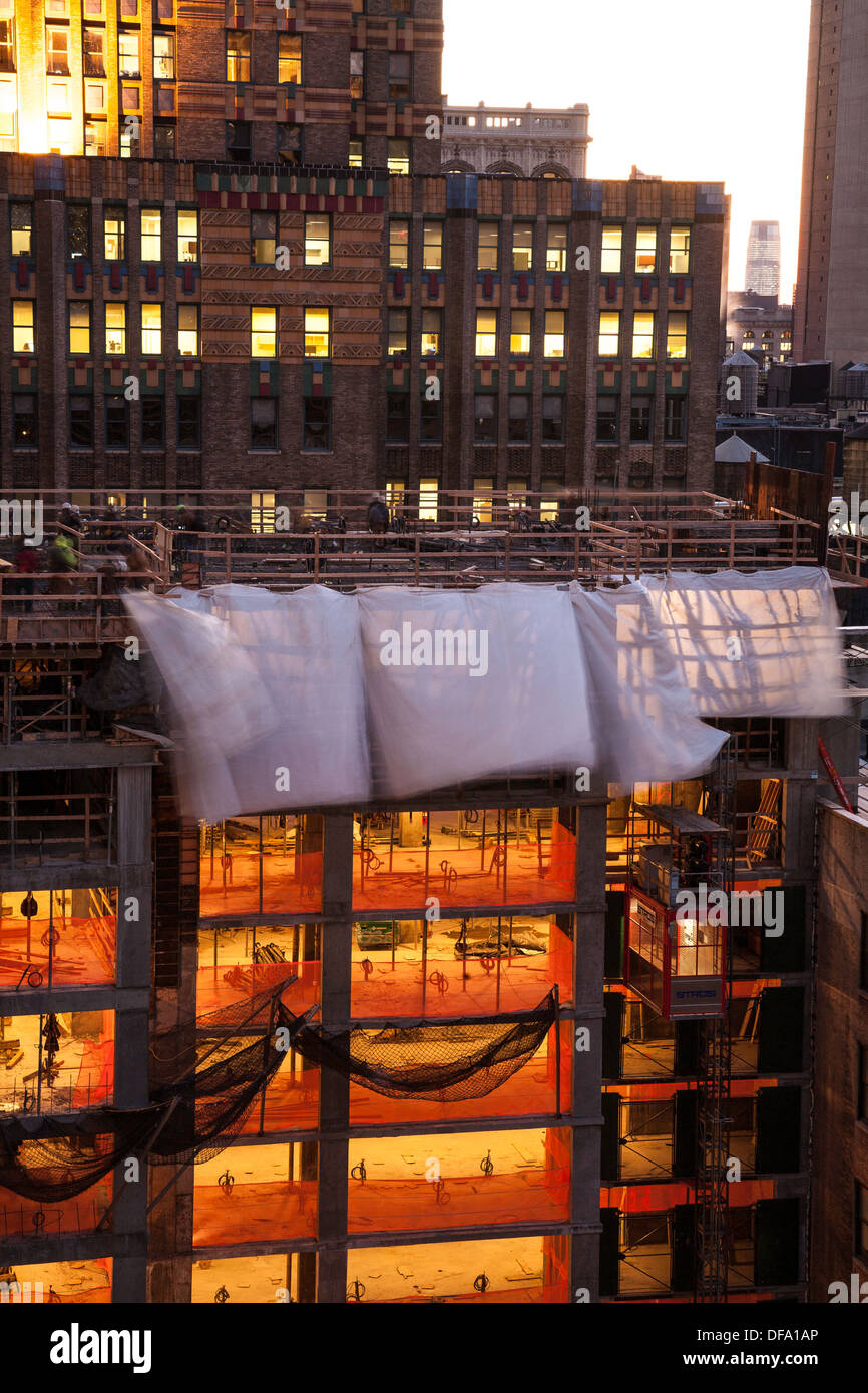 Highrise Building Construction Site, Dusk, NYC Stock Photo - Alamy