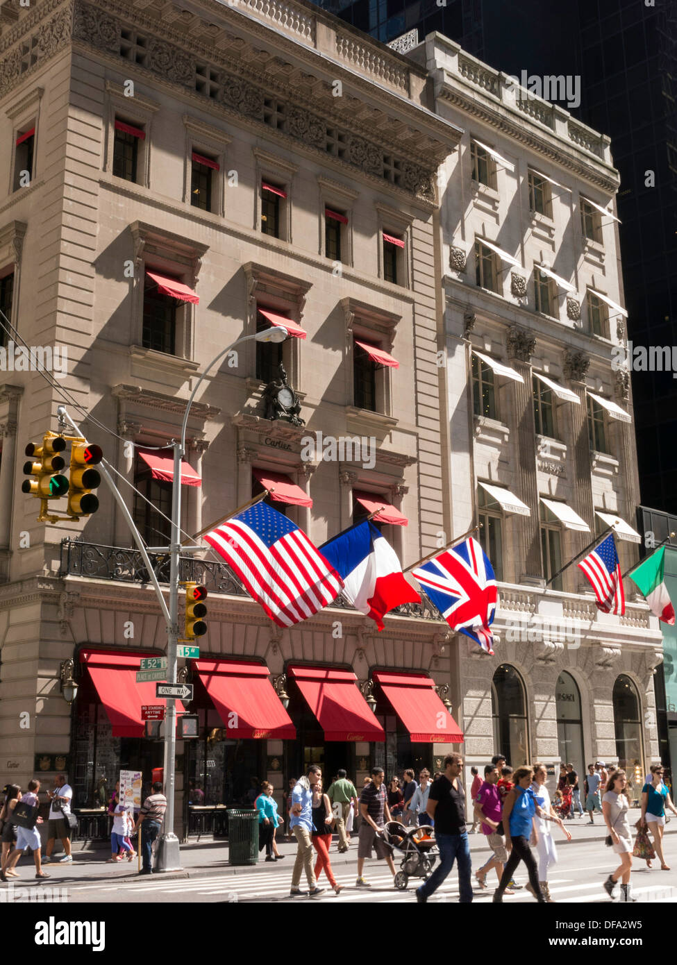 Cartier Store Front, NYC Stock Photo - Alamy
