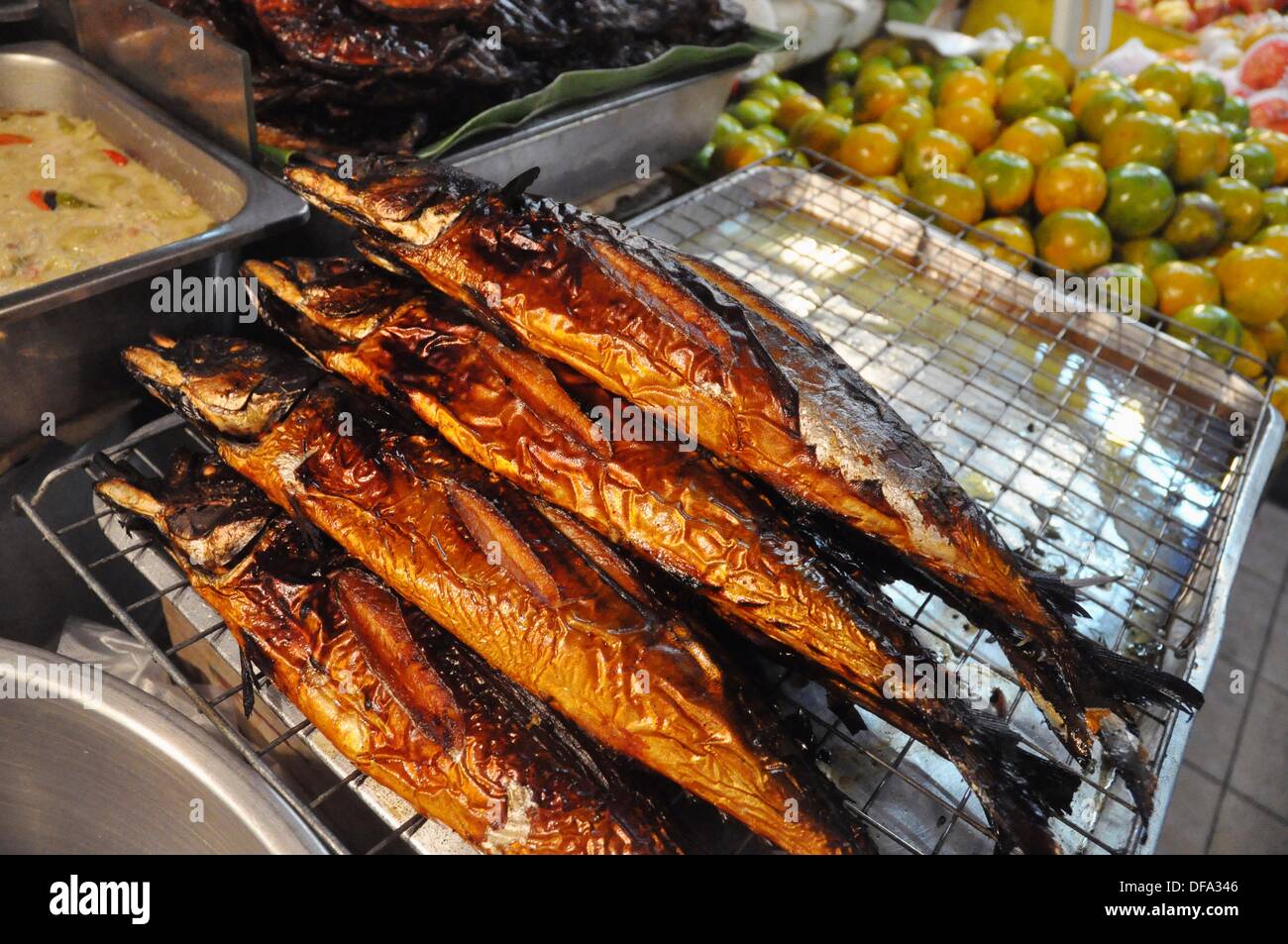 Pattaya (Thailand): grilled fish sold along the Walking Street Stock ...