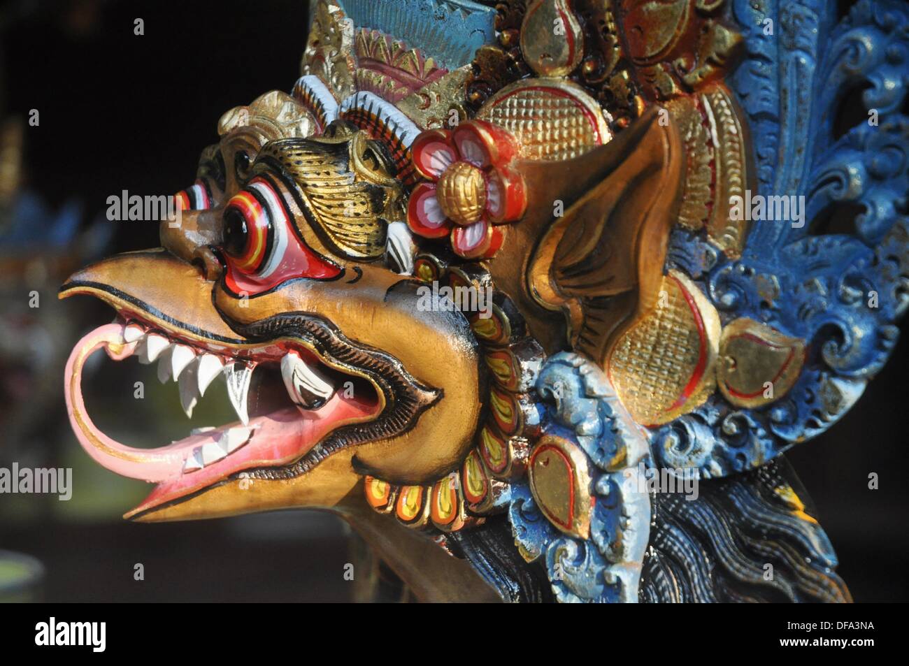 Traditional mask of asia hi-res stock photography and images - Alamy
