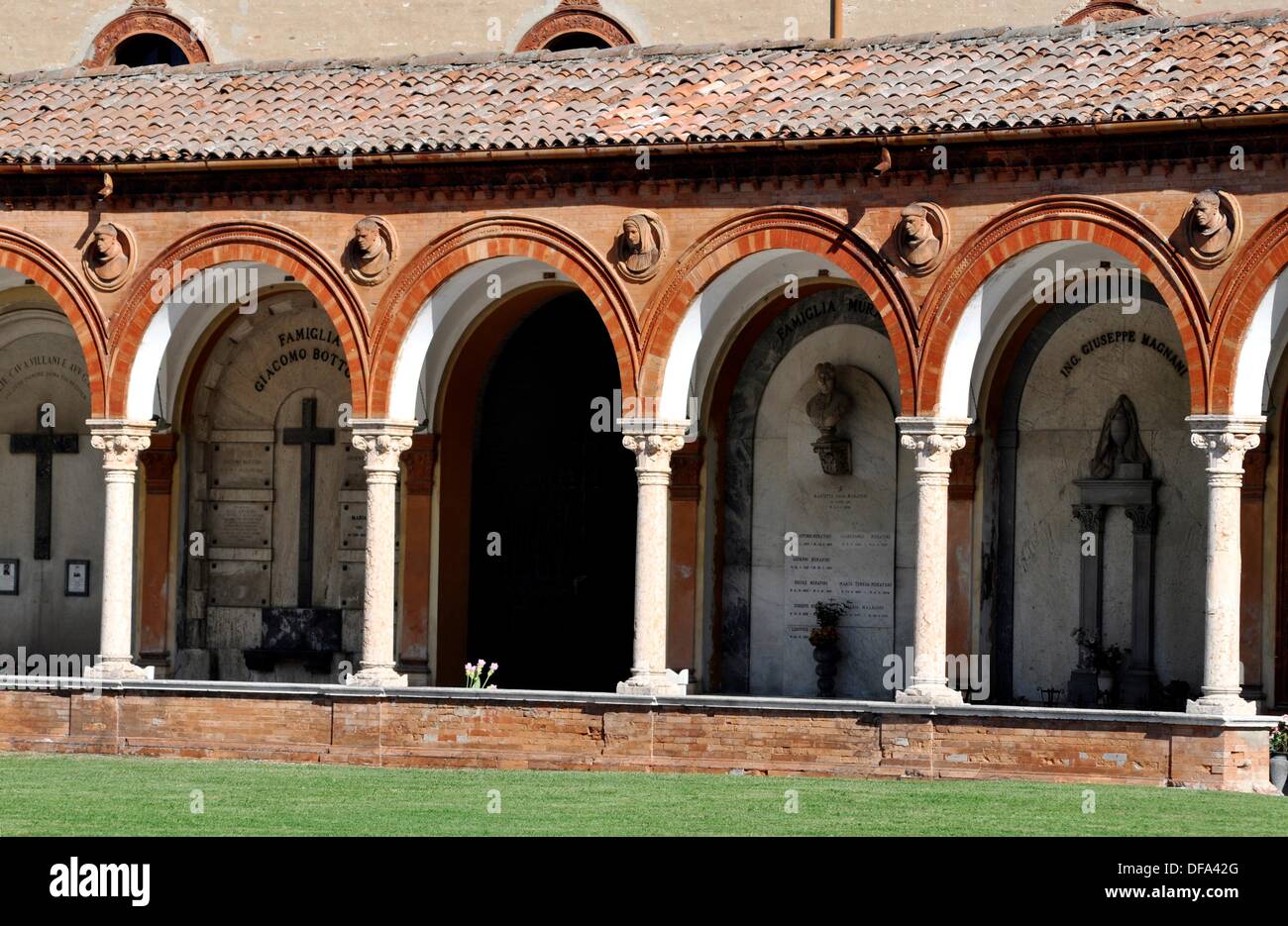 Portico of death hi-res stock photography and images - Alamy