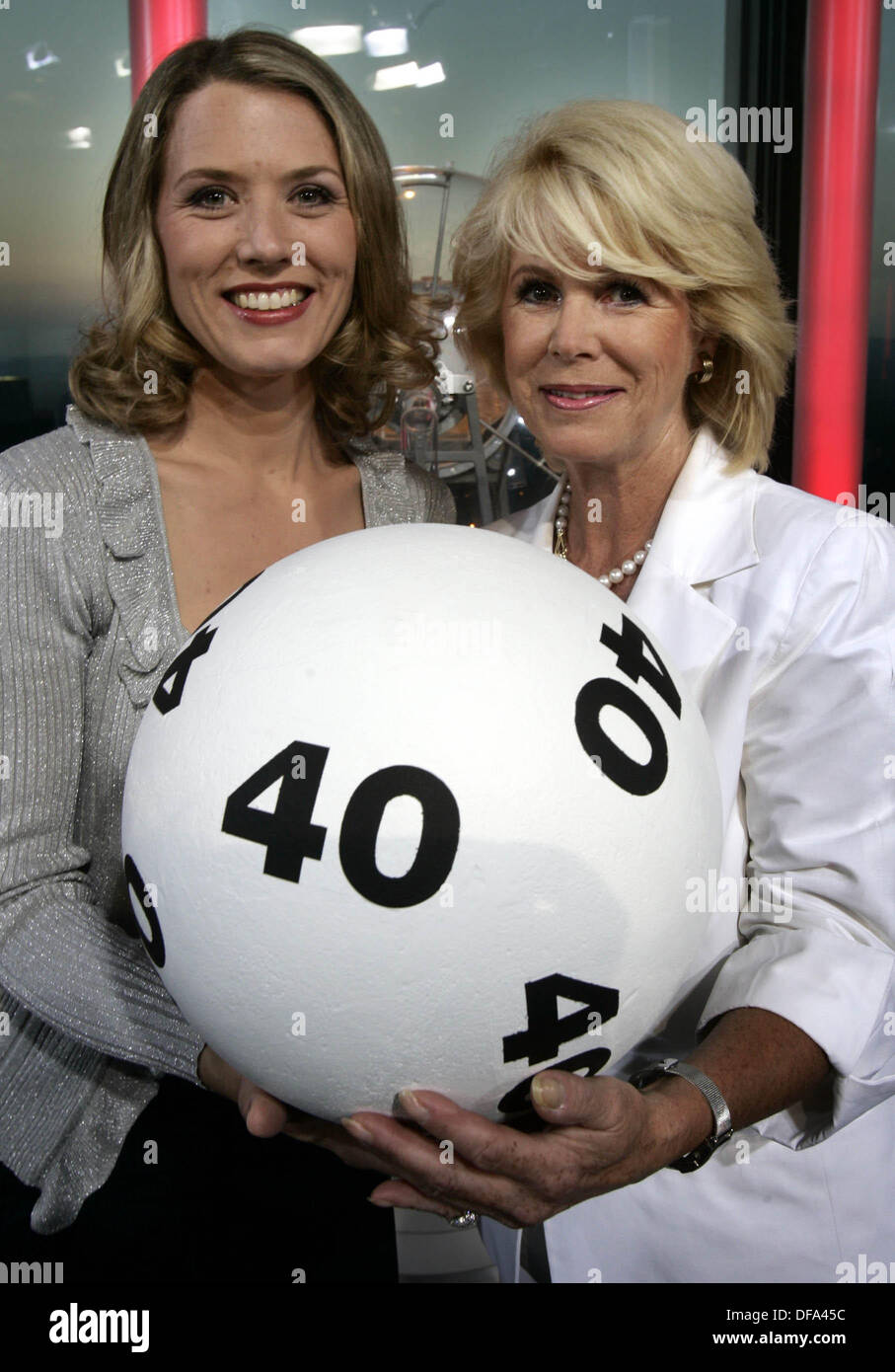 The current "lotto fairy" Franziska Reichenbacher (l) and her ...