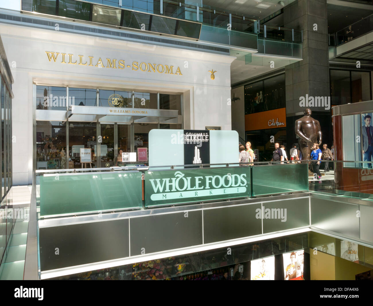 Time warner building atrium nyc hi-res stock photography and images - Alamy