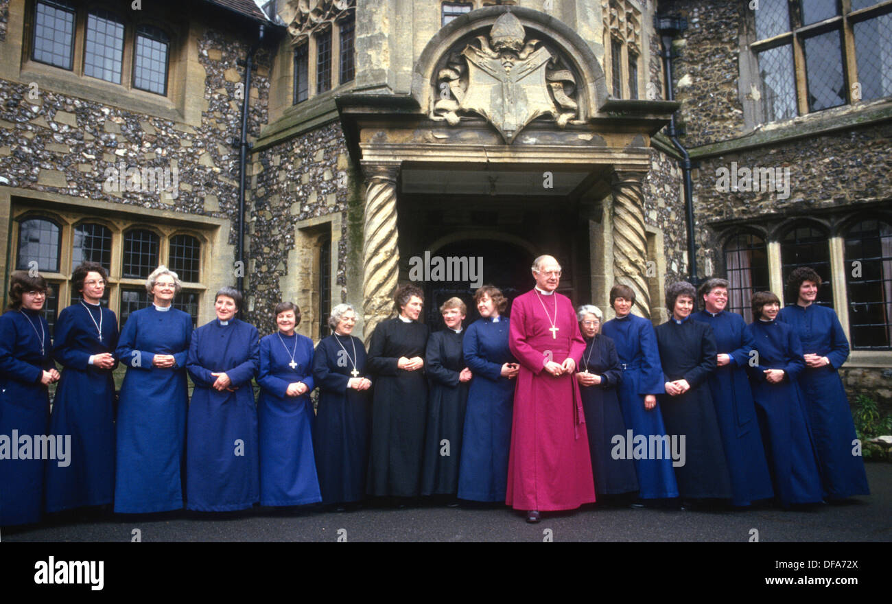 Ordained women hi-res stock photography and images - Alamy