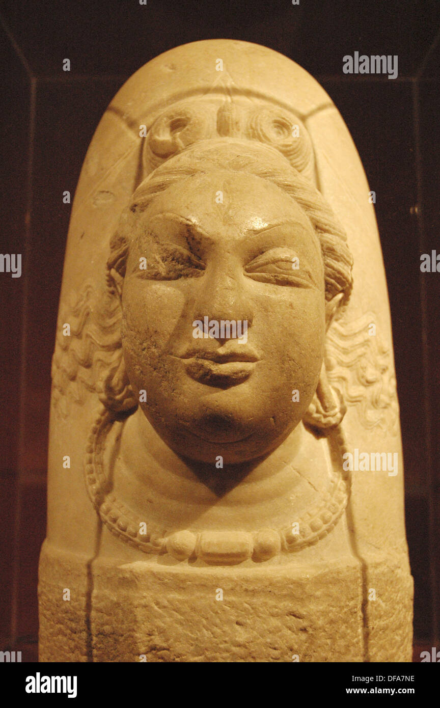 Big shiva lingam statue hi-res stock photography and images - Alamy