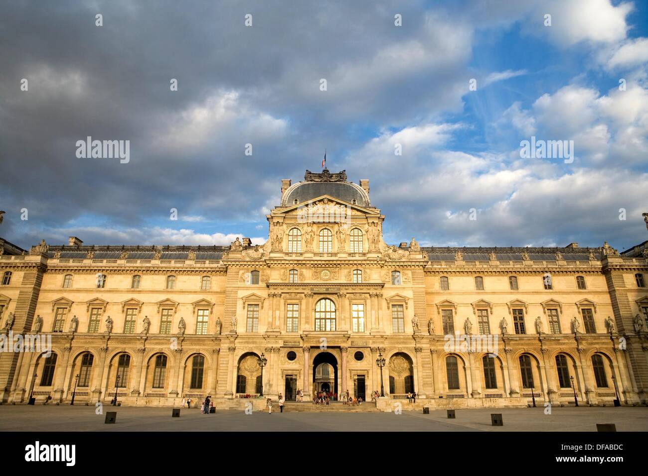 Palais du louvre palace hi-res stock photography and images - Alamy