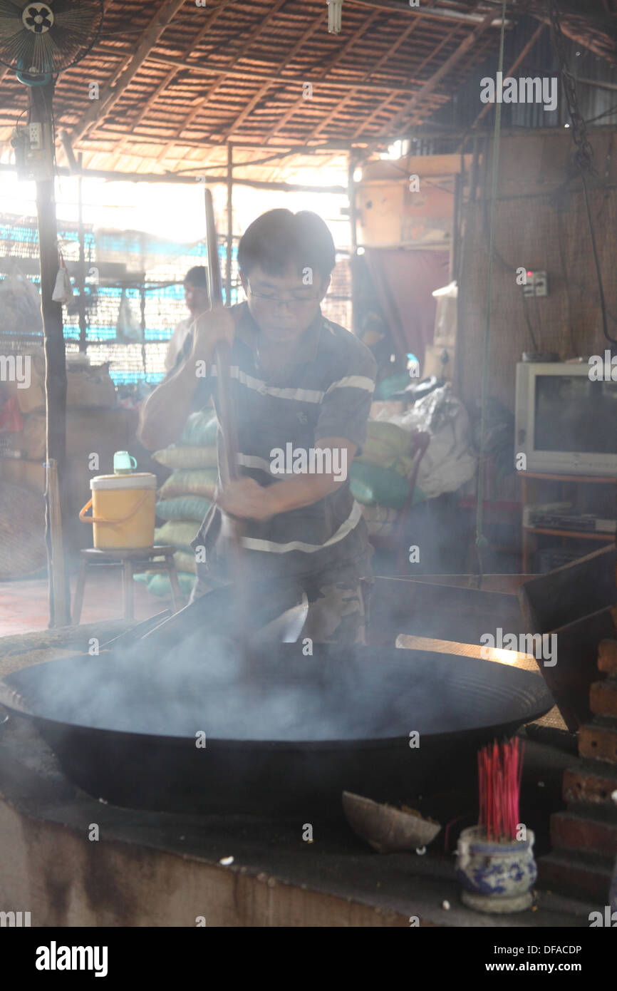 Chinese village cooking hi-res stock photography and images - Alamy