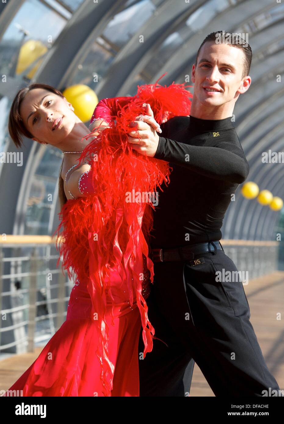 Ballroom dancers hi-res stock photography and images - Alamy
