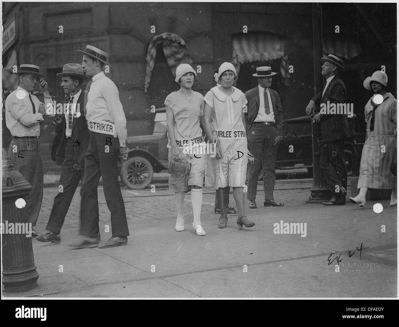 Women picketing hi-res stock photography and images - Alamy