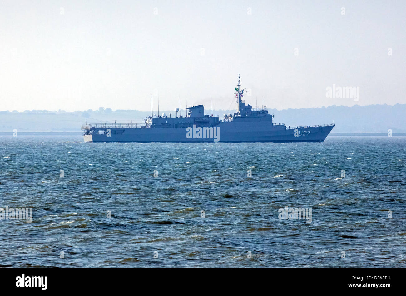 Brazilian Navy Training Frigate 'Brasil' Entering the Thames Stock ...