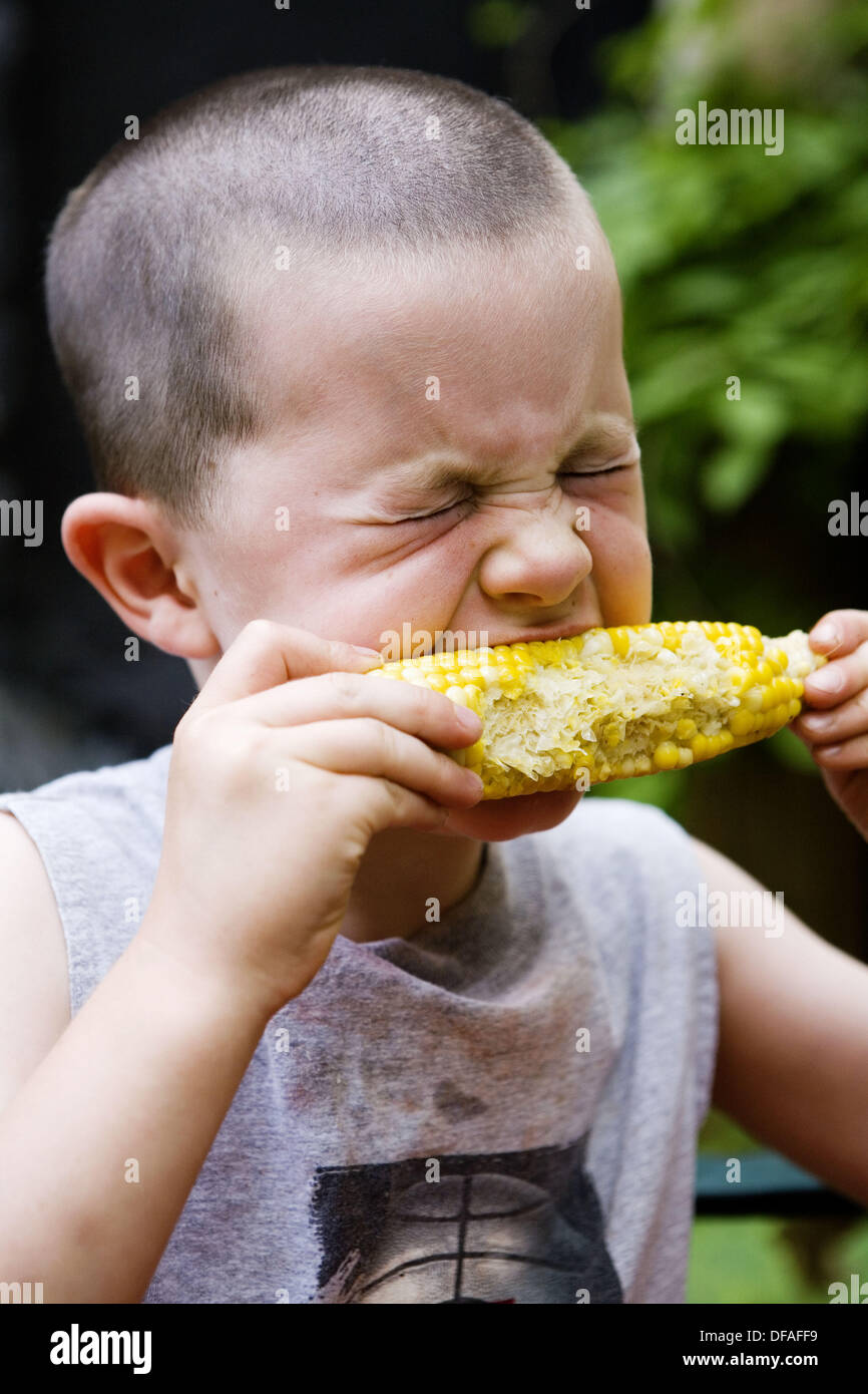 Pulling on ear hi-res stock photography and images - Alamy