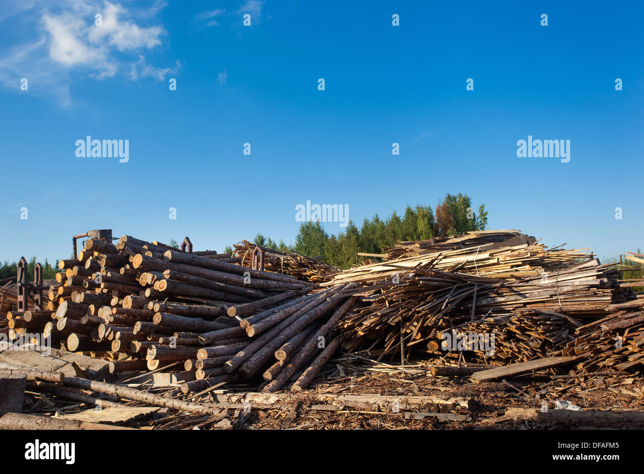 Saw mill crane stack wood hi-res stock photography and images - Alamy