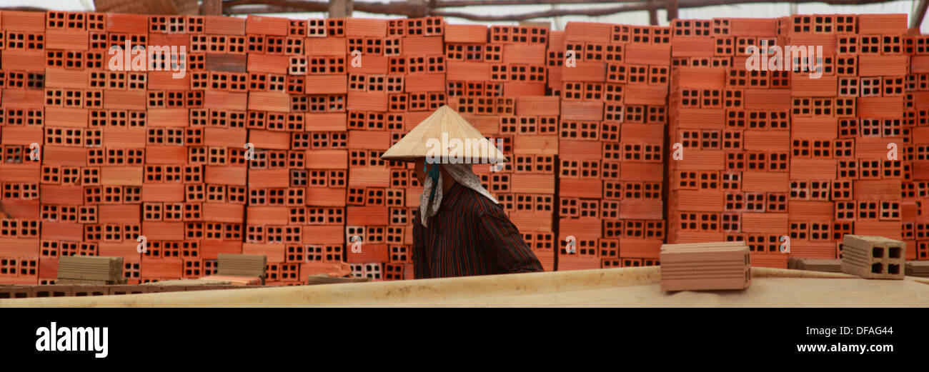 Vietnamese brick hi-res stock photography and images - Alamy