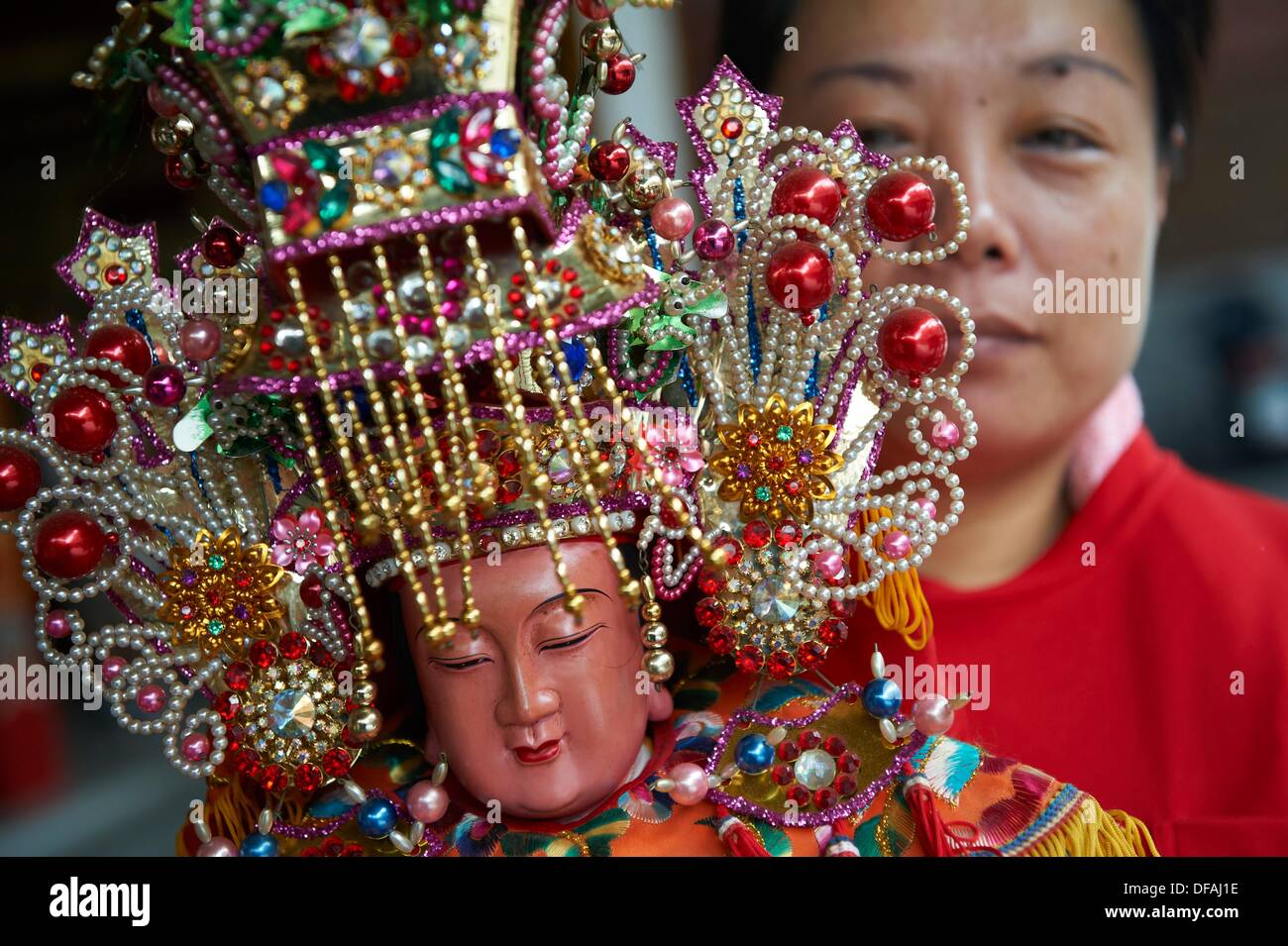 Daoist deity hi-res stock photography and images - Alamy