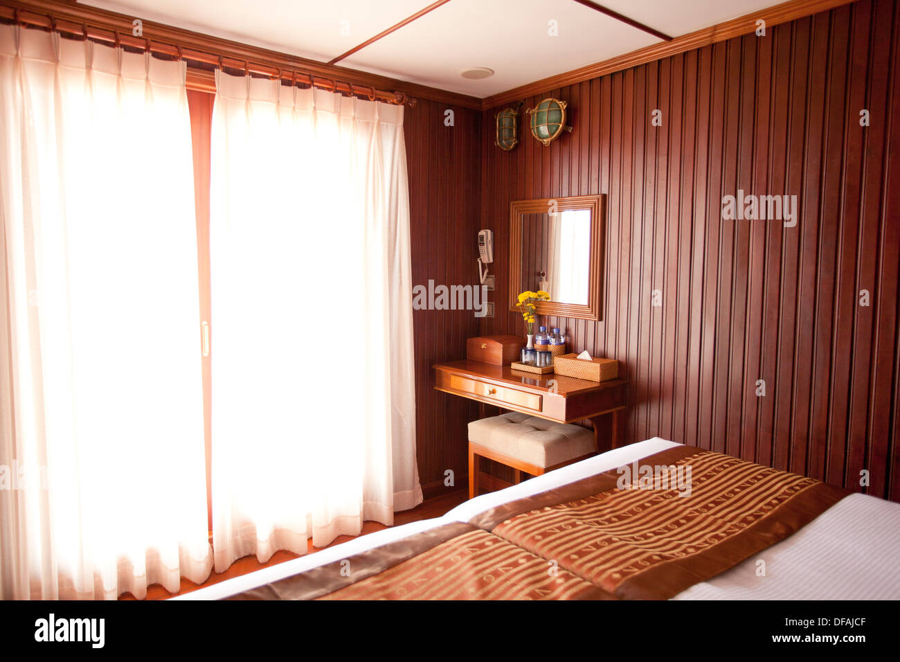 Colonial vessel interior hi-res stock photography and images - Alamy