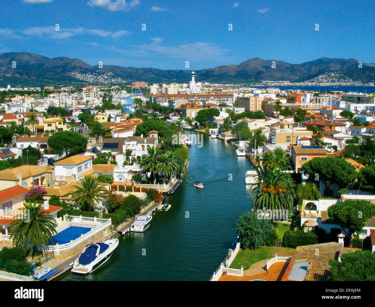 Ampuriabrava hi-res stock photography and images - Alamy