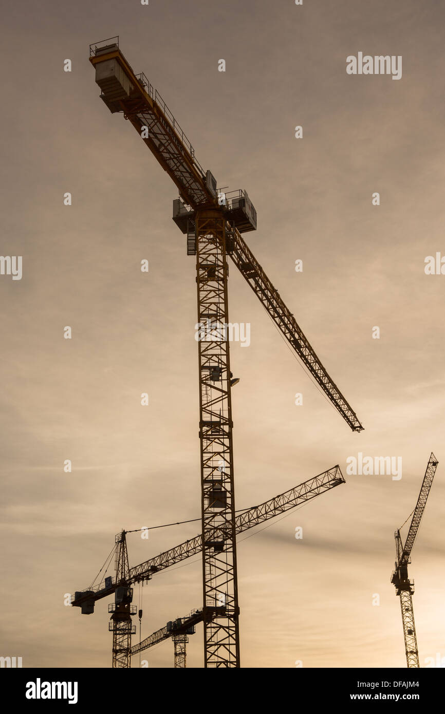 Tall cranes hi-res stock photography and images - Alamy