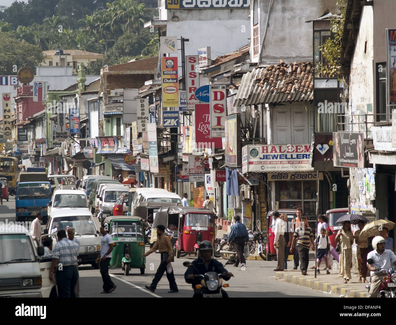 Downtown kandy hi-res stock photography and images - Alamy