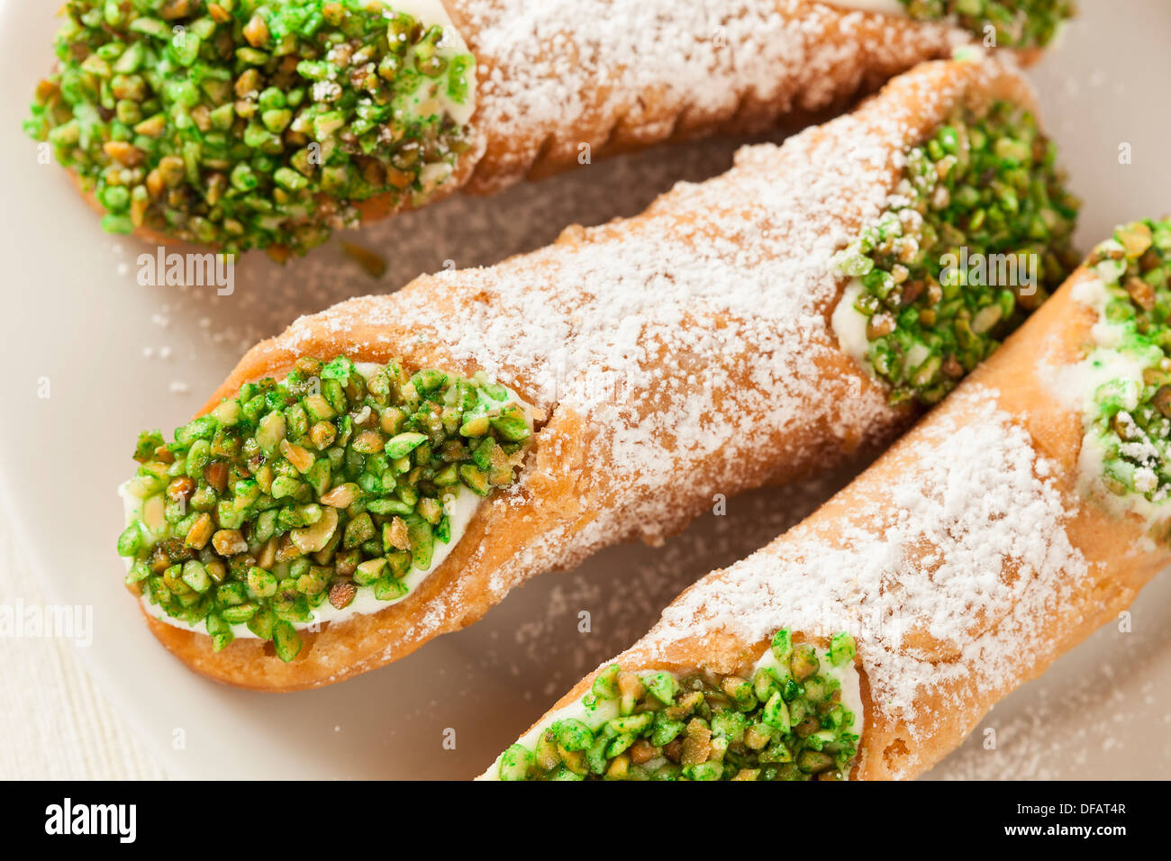 Cannoli pastry hi-res stock photography and images - Alamy