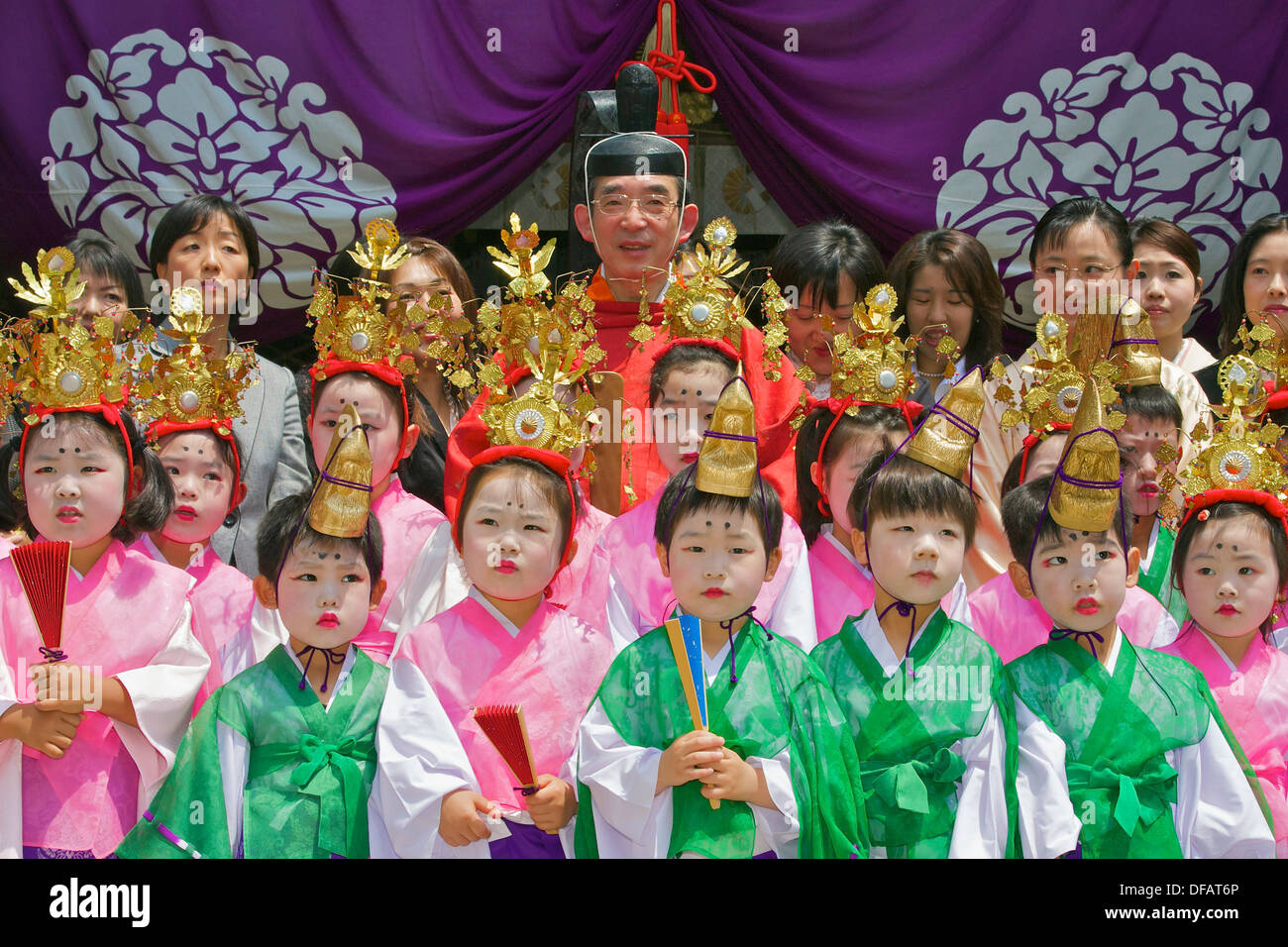 Priest and children hi-res stock photography and images - Alamy