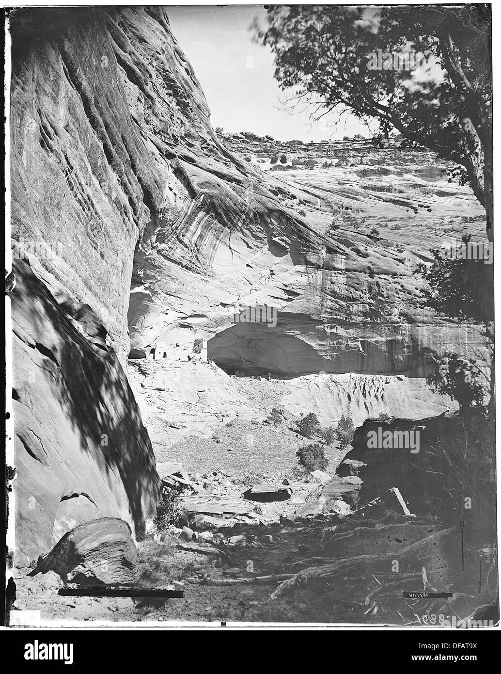 The Mummy Cave in Canyon de Chelly, Arizona, is a key site in the ...