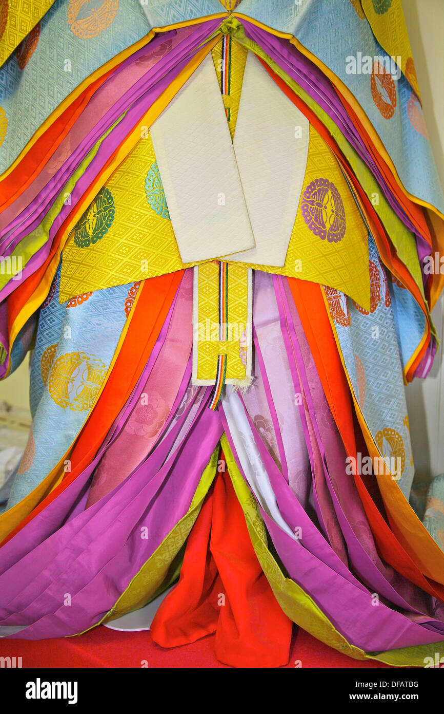 Kimono colors hi-res stock photography and images - Alamy