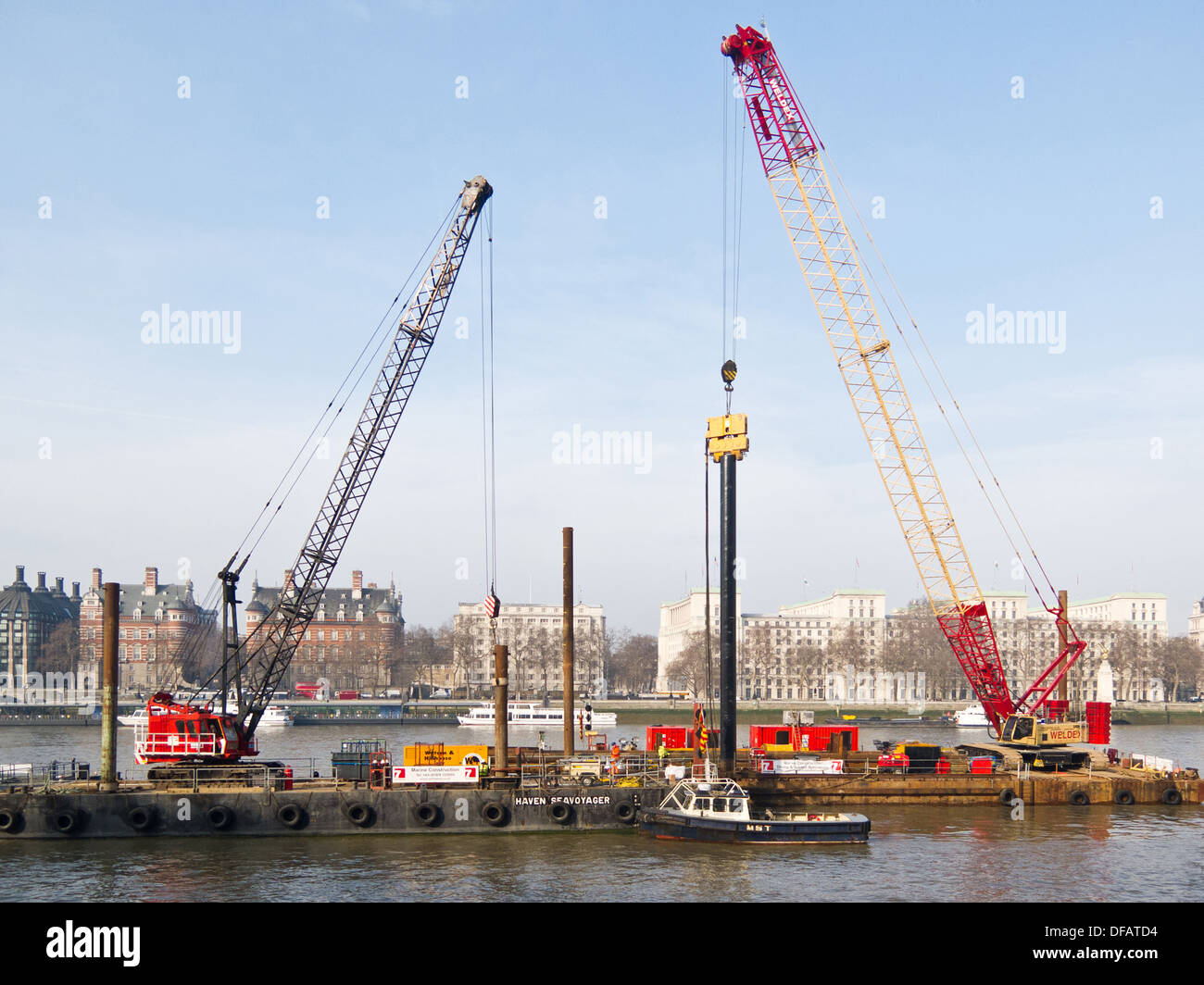 Workboats hi-res stock photography and images - Alamy