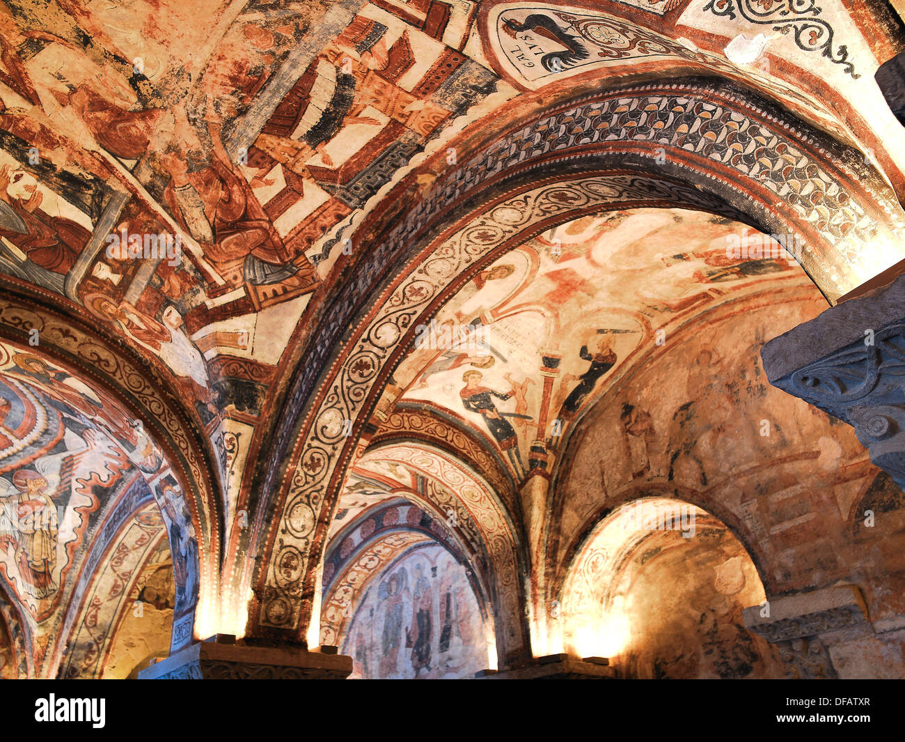 Burial place of kings and queens hi-res stock photography and images ...
