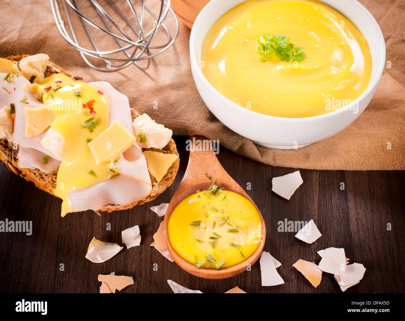 Ladle cheese sauce hi-res stock photography and images - Alamy