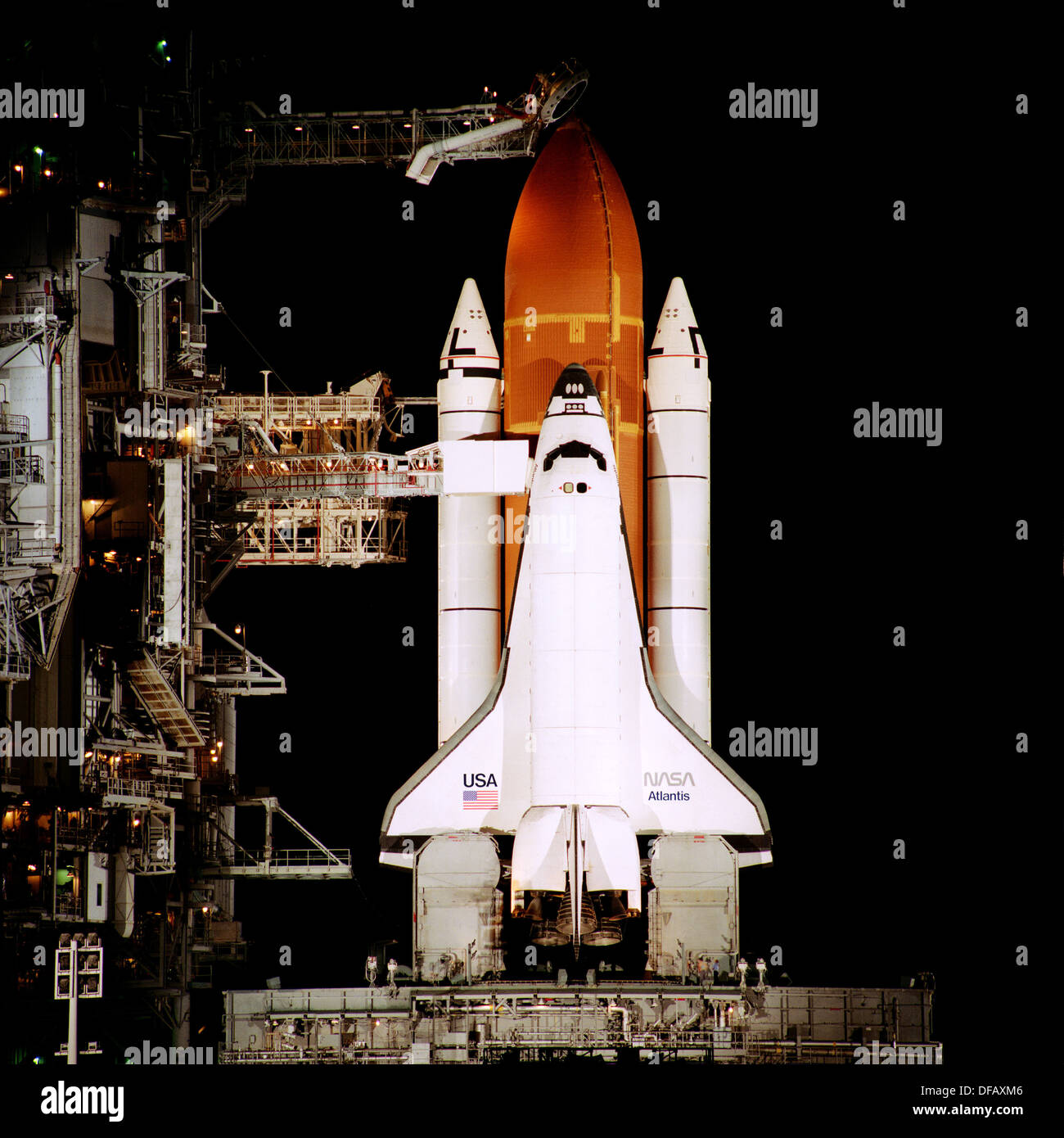 Atlantis shuttle hi-res stock photography and images - Alamy
