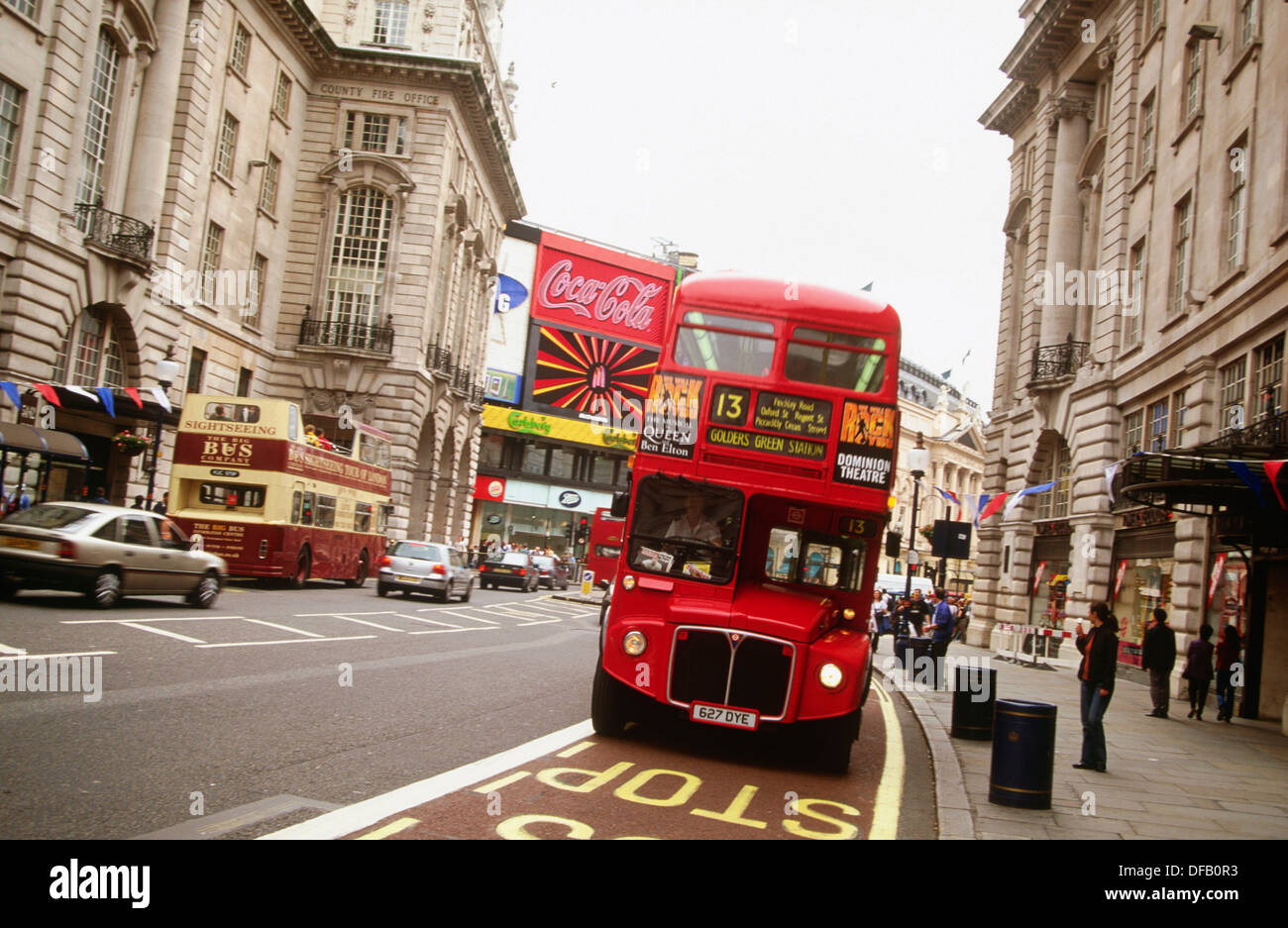 Bus and england hi-res stock photography and images - Alamy