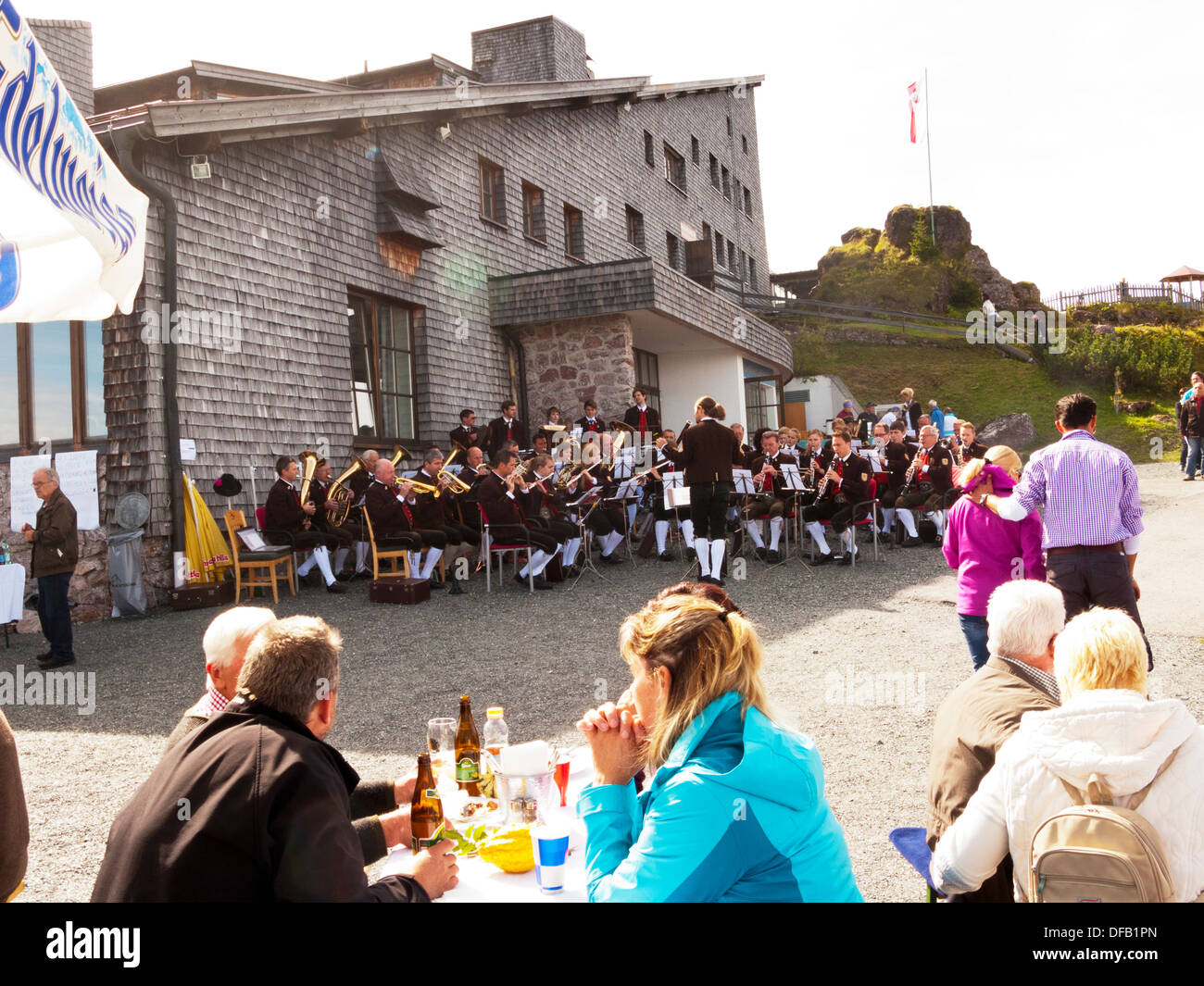 Oompah band hi-res stock photography and images - Alamy