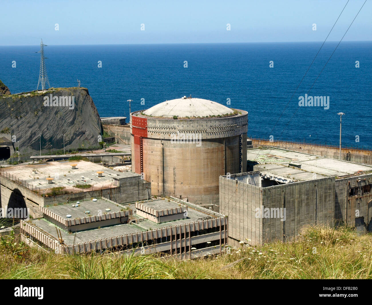 Lemoniz nuclear power plant hi-res stock photography and images - Alamy