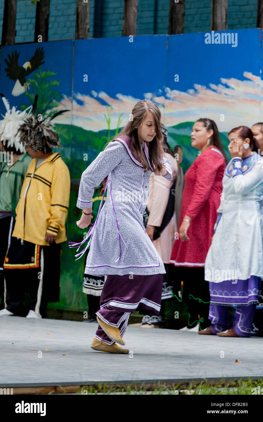 Haudenosaunee new york hi-res stock photography and images - Alamy