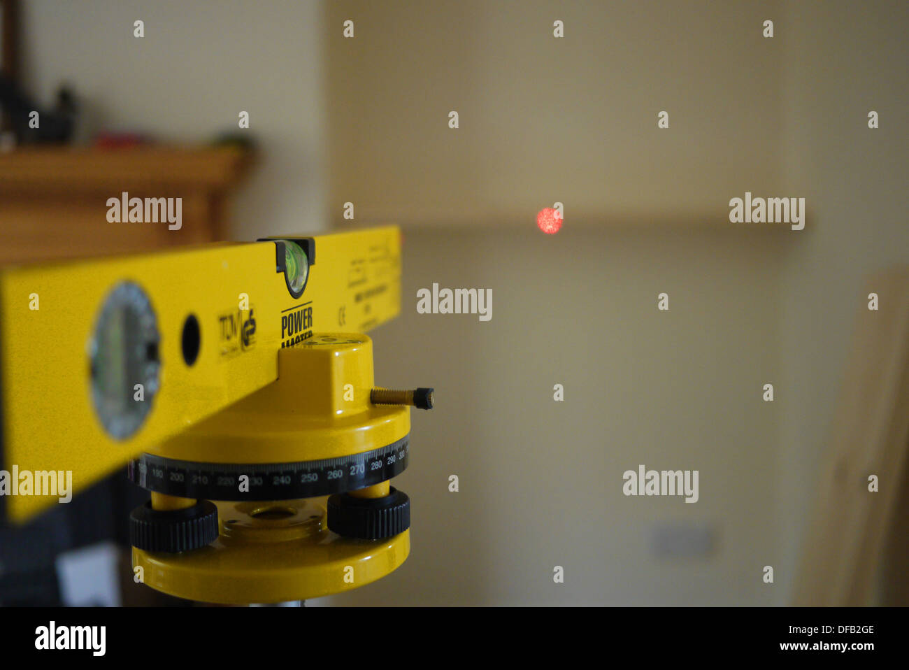 Spirit level laser hi-res stock photography and images - Alamy