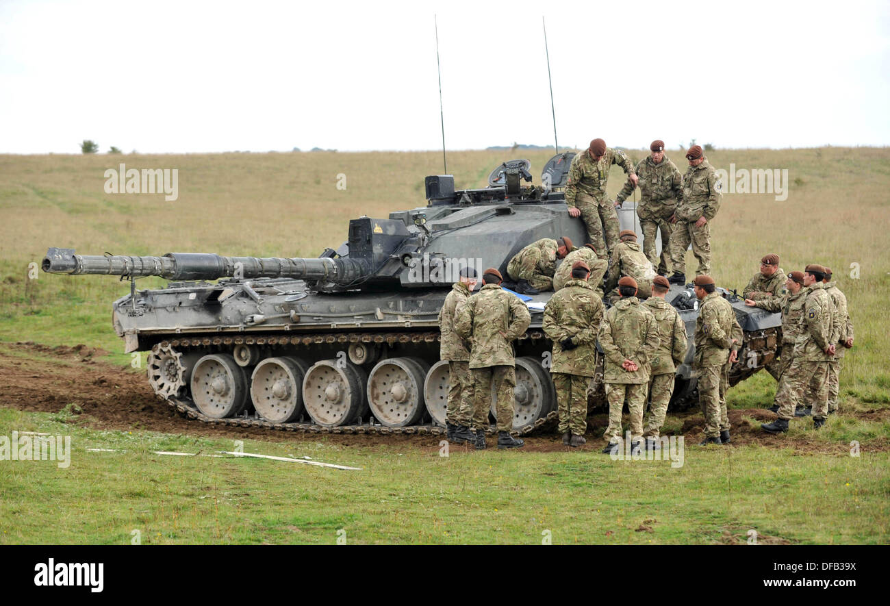 Challenger Mk ll battle tank. British Army reserve units training with ...