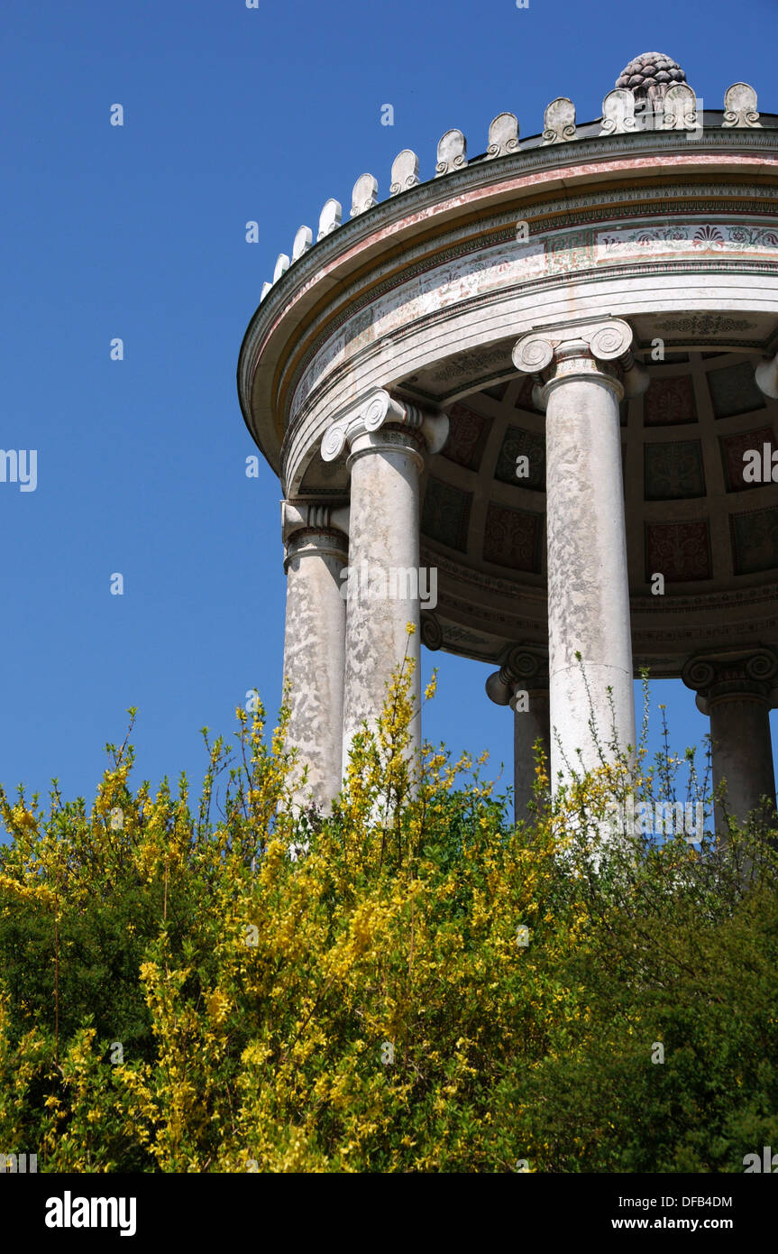 Monopteros in the English Garden in Munich Stock Photo - Alamy
