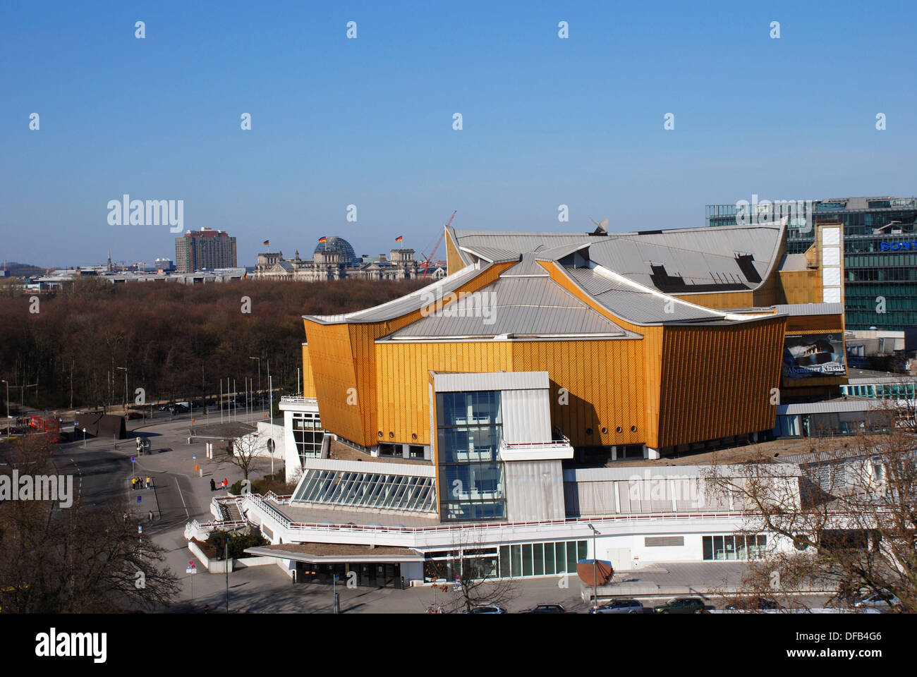 Berlin philharmonie performance hi-res stock photography and images - Alamy