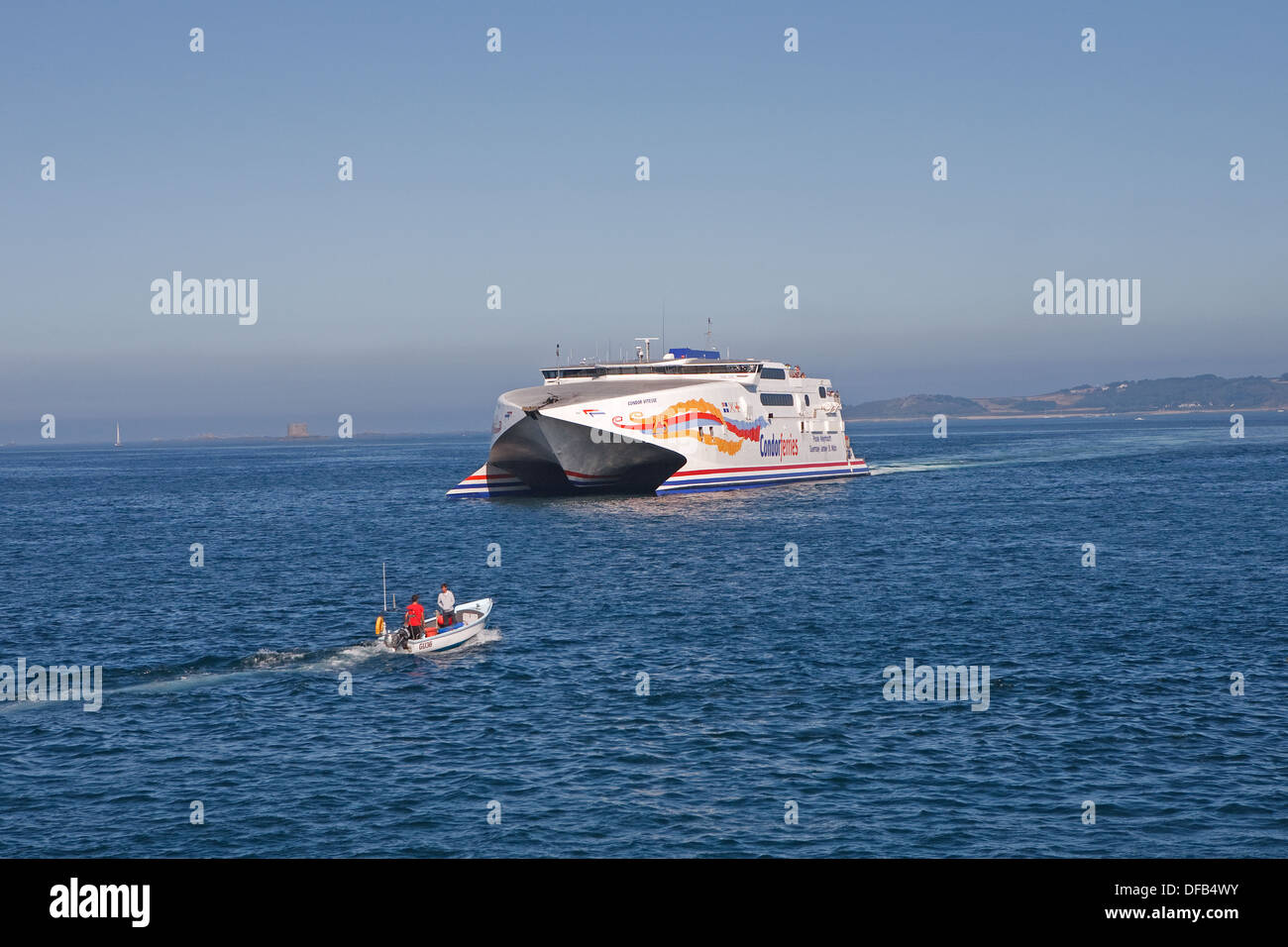 A Condor Ferry arrives into St Peter Port in Guernsey Stock Photo - Alamy