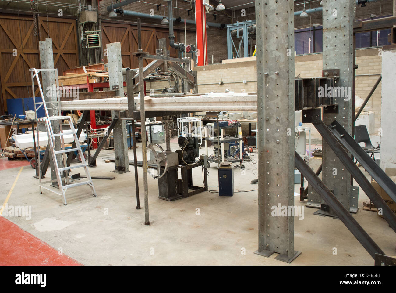 Concrete testing hi-res stock photography and images - Alamy