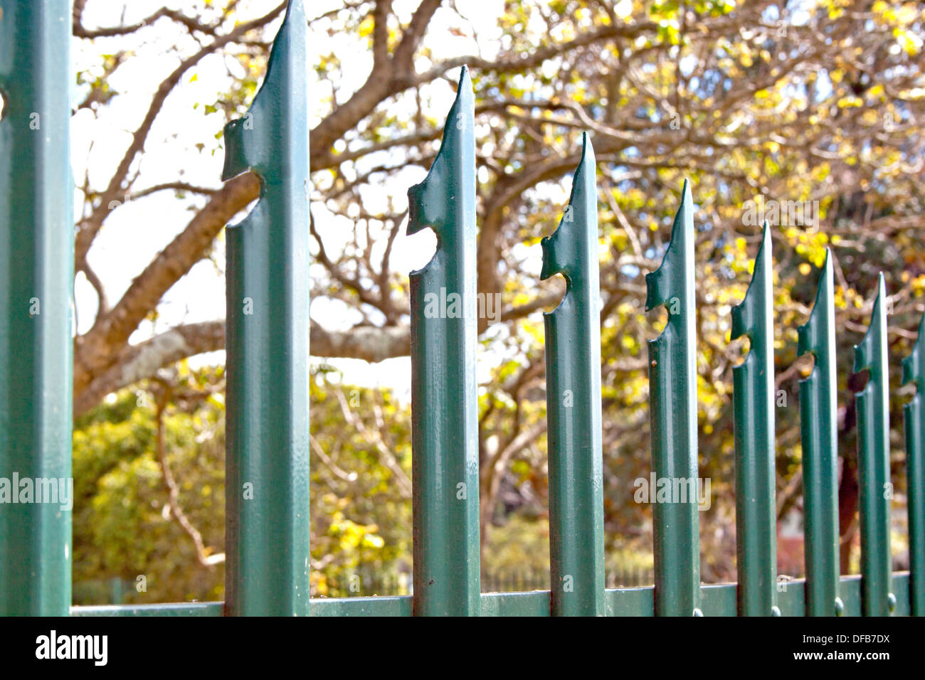 Palisade security fencing hi-res stock photography and images - Alamy