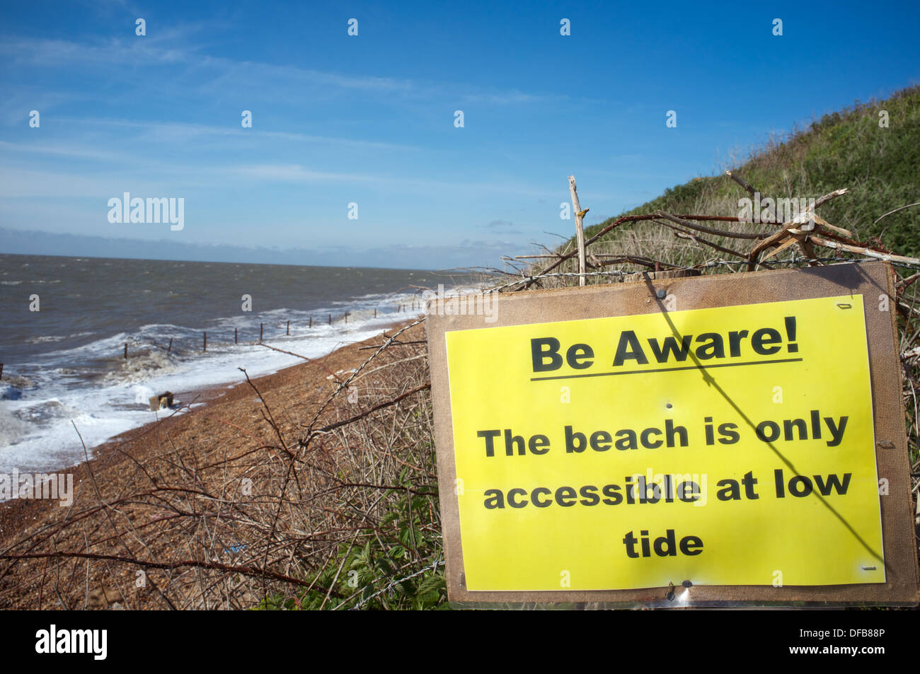 Tide sign hi-res stock photography and images - Alamy