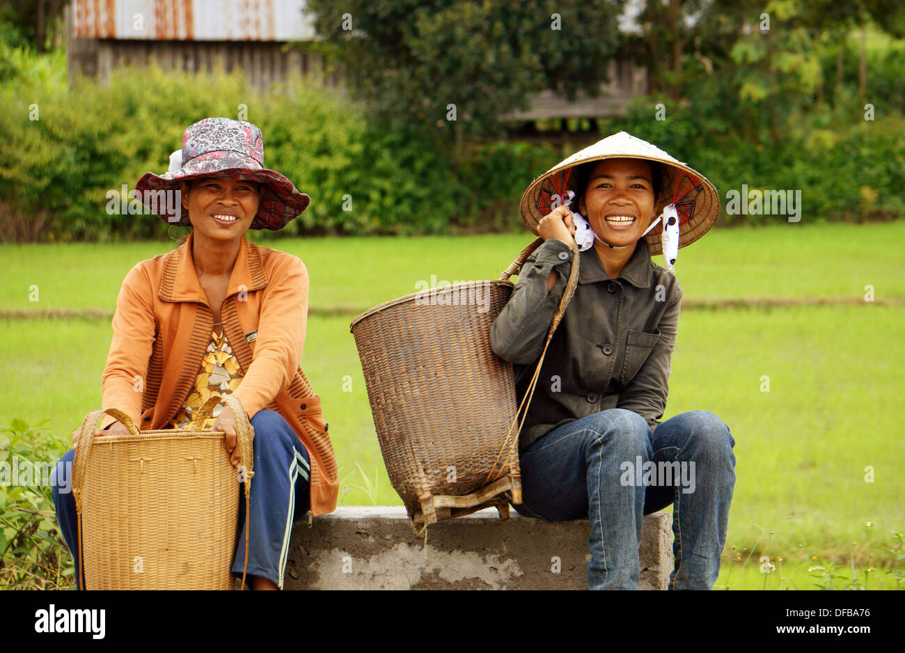 Farmer sit and wait on roadside Stock Photo - Alamy