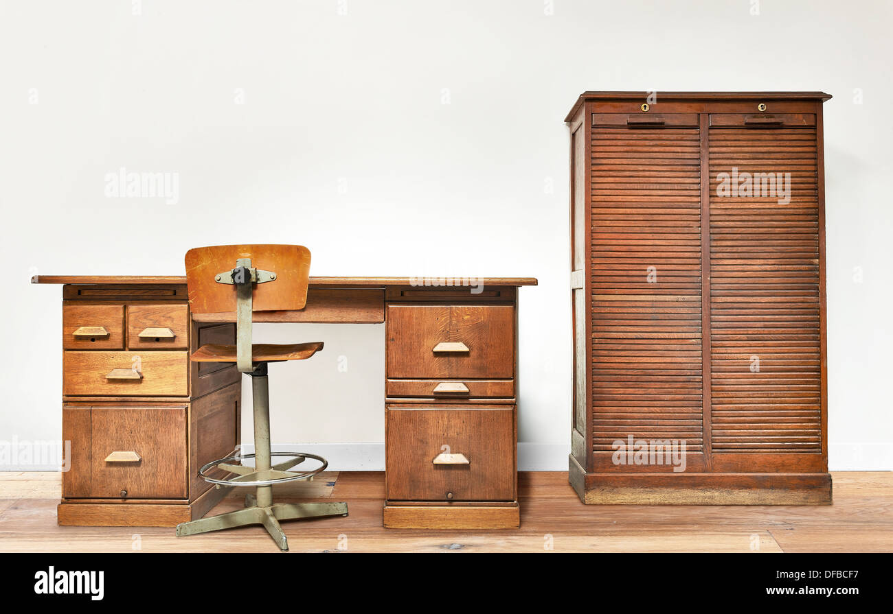 Old book room desk hi-res stock photography and images - Alamy